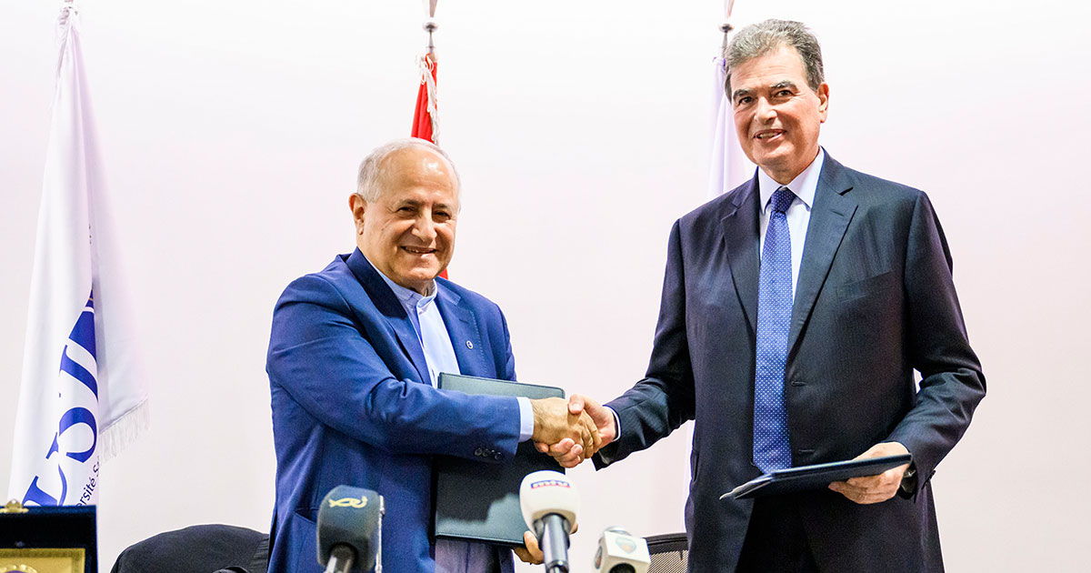 Signature d’un protocole de coopération entre l’USJ Sporting Club 1875 ...