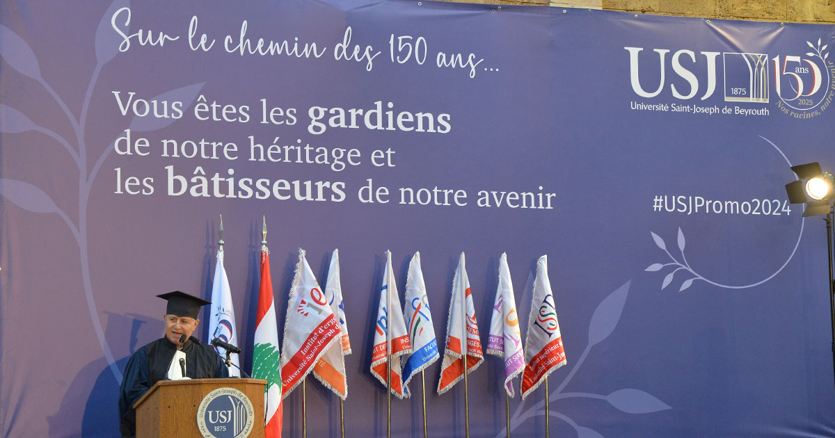 Cérémonie de remise des diplômes aux étudiants de la FM, l’ESF, l’IPHY ...