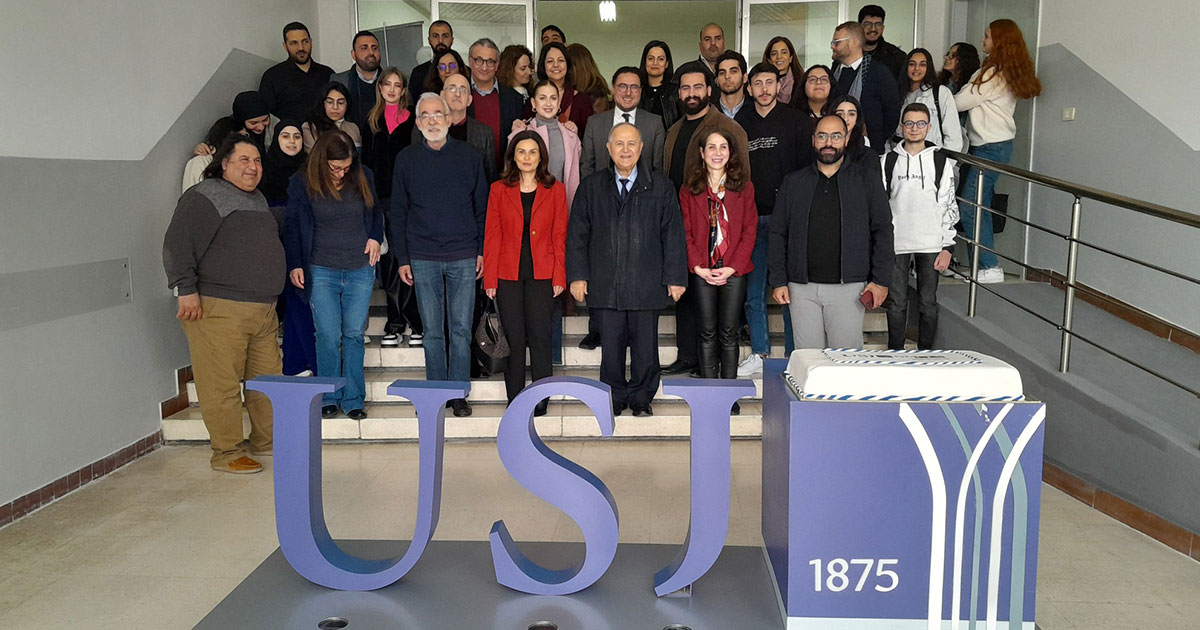 Une cérémonie marquante du Recteur pour les étudiants du Campus du ...